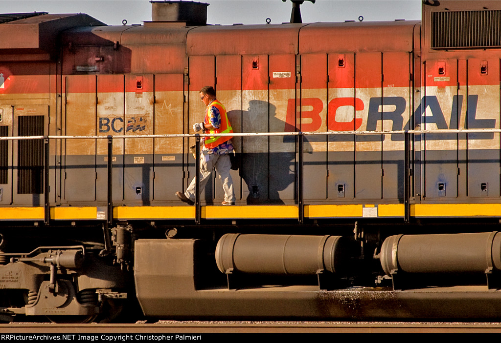 BCOL 4643 on BNSF H-DENGAL9-08